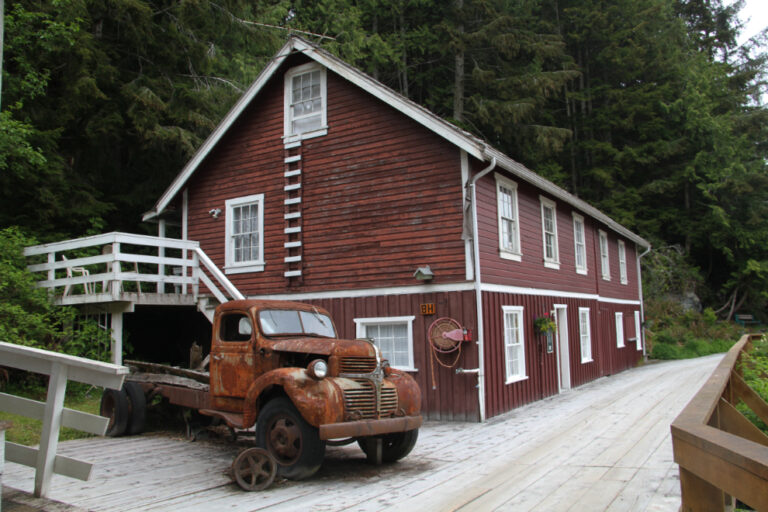 Exploring Telegraph Cove and Beaver Cove, BC – The ExploreNorth Blog