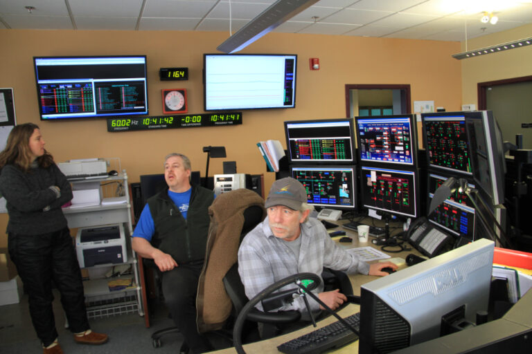 A tour of Yukon Energy’s Whitehorse power plants – The ExploreNorth Blog