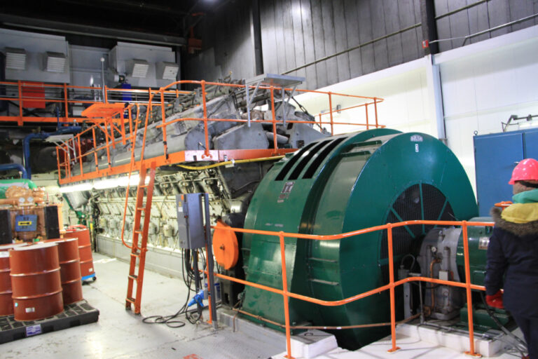 A tour of Yukon Energy’s Whitehorse power plants – The ExploreNorth Blog