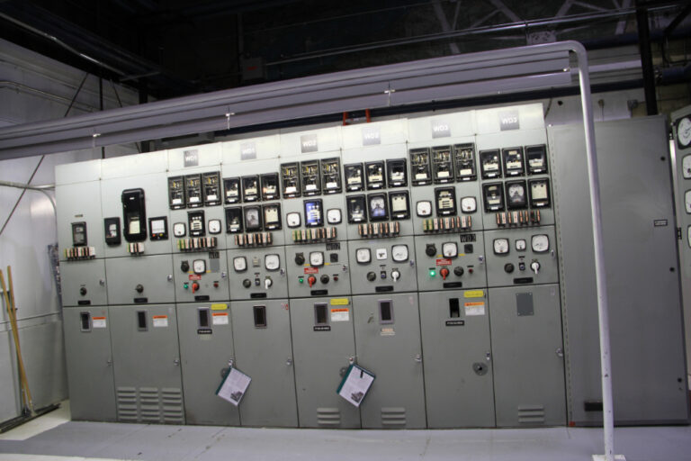 A tour of Yukon Energy’s Whitehorse power plants – The ExploreNorth Blog